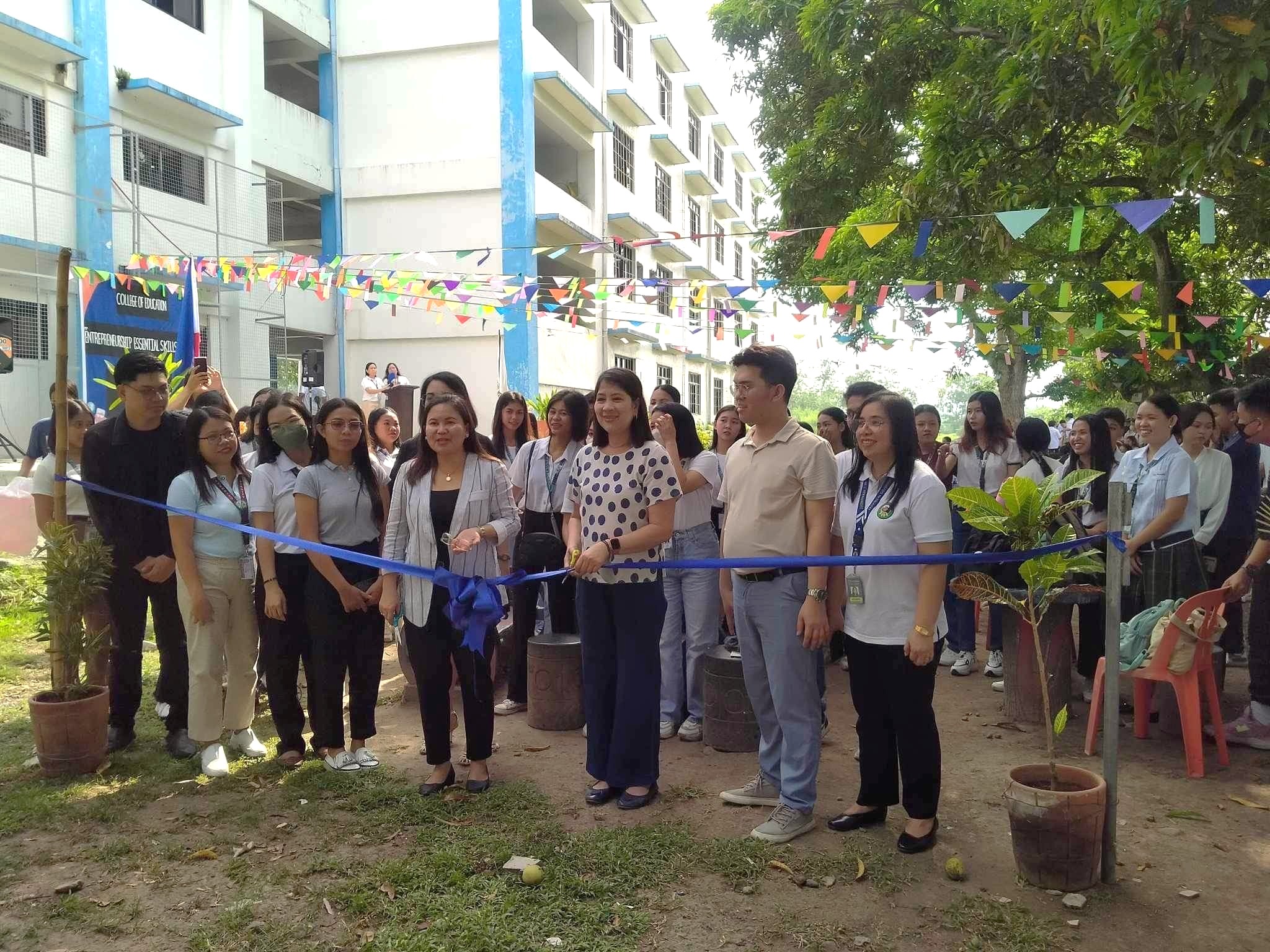 LU College of Education Hosts Annual Entrepreneurial Activity - Laguna ...